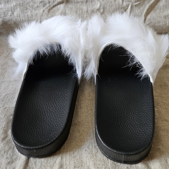 Shoes | White Genuine Fur Slides | Poshmark